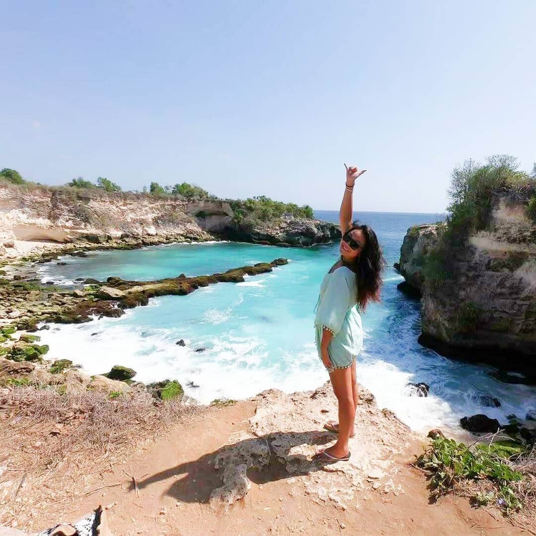 Merasakan Sensasi Terjun Bebas Terbaik Di Blue Lagoon Cliff Jump Nusa ...